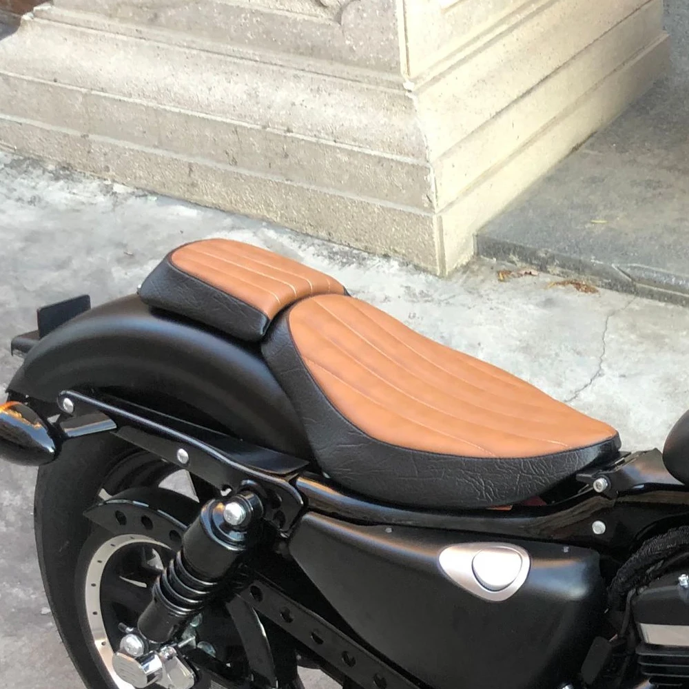 Harley Davidson Sportster Iron 883 Two Seater