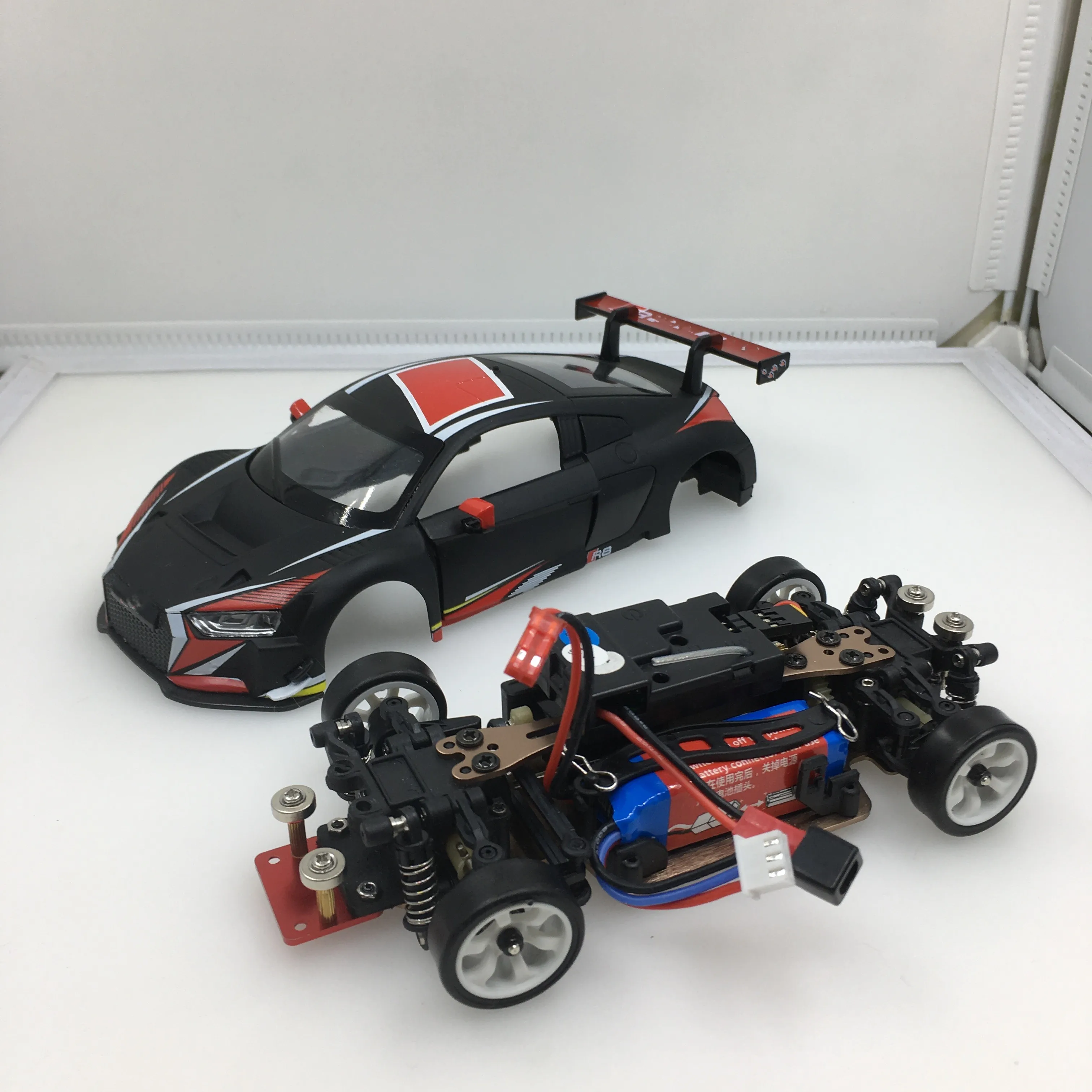 1/28 RC WLtoys 원격 제어 AWD 오프로드 드리프트 레이싱 카, 110mm R8 블랙 합금 자동차 쉘, K969 2 ...