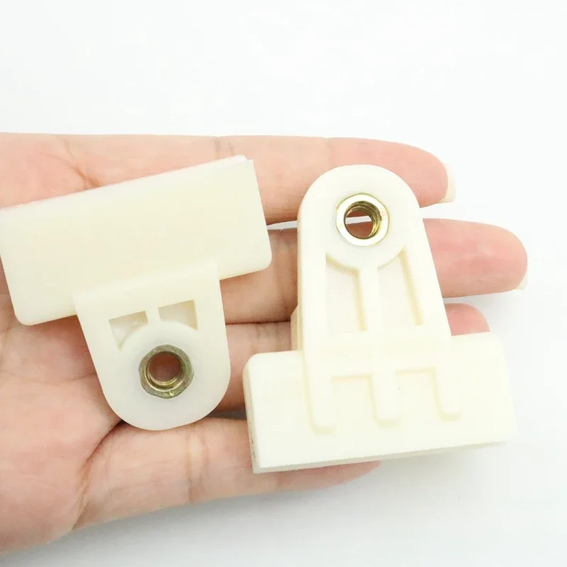 Car Door Window Lift Glass Mounting Retainer Fastener Clips For Nissan ...