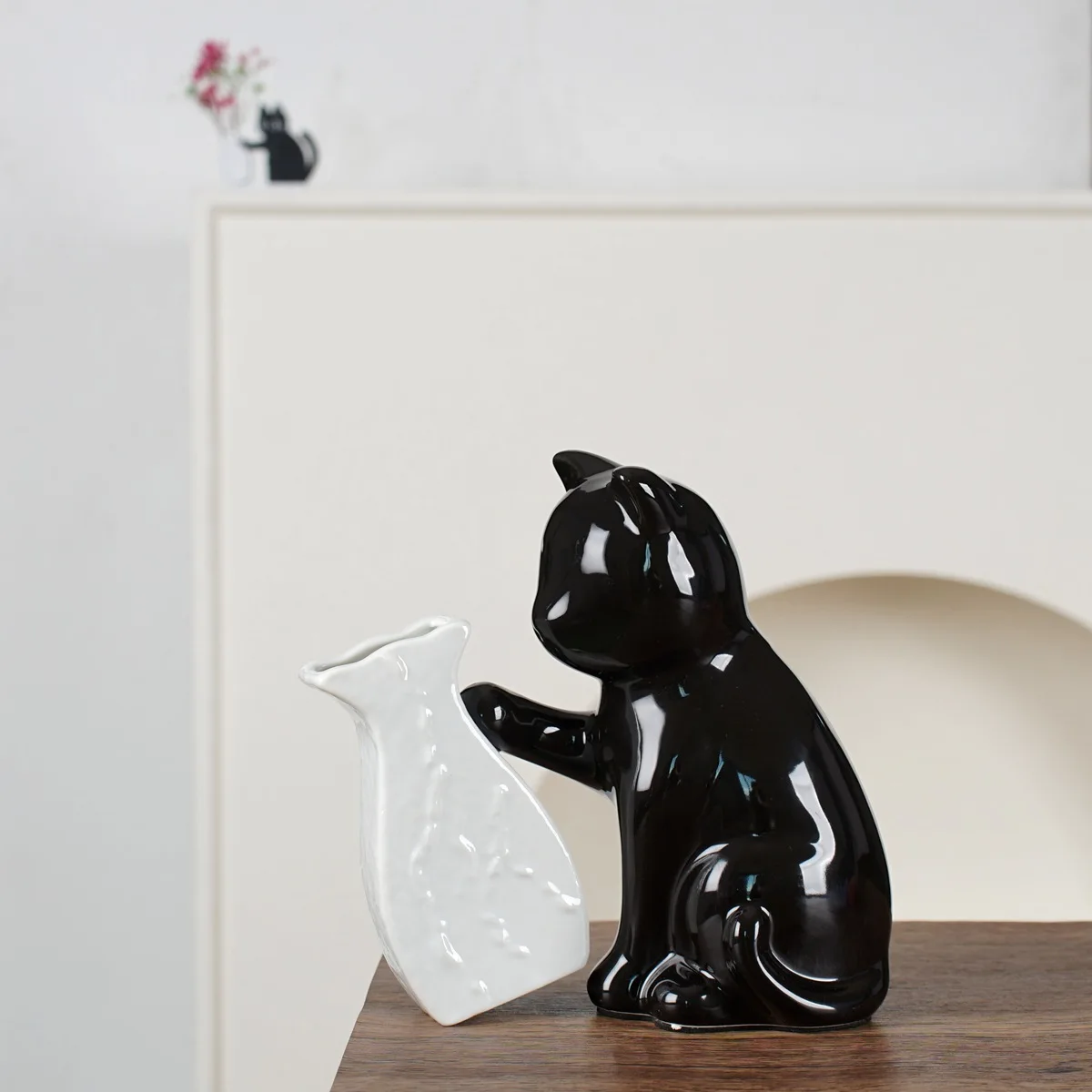 Vilead Ceramic Cat Pushing Vase Ornament Black Cat Sculpture with White ...