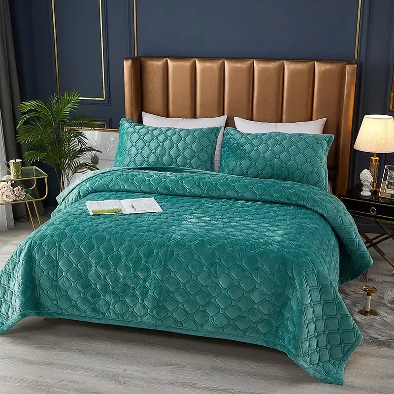 Thickened-Bedspread-Solid-Colour-Crystal-Velvet-Bed-Cover-Cotton-Padded ...