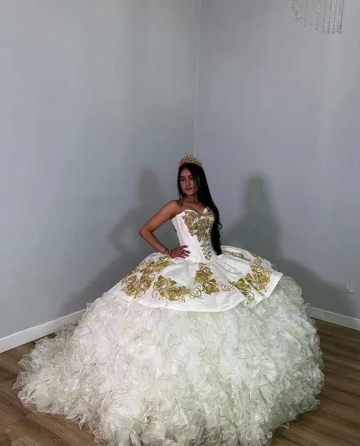 Wei-gold-Prinzessin-Charro-K-nigin-Quince-anera-Kleider-Luxus-Stickerei ...