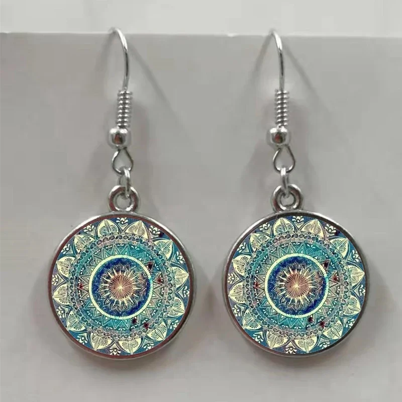 Fashion Glamour Mandala Art Picture Earrings Henna Crystal Earrings ...