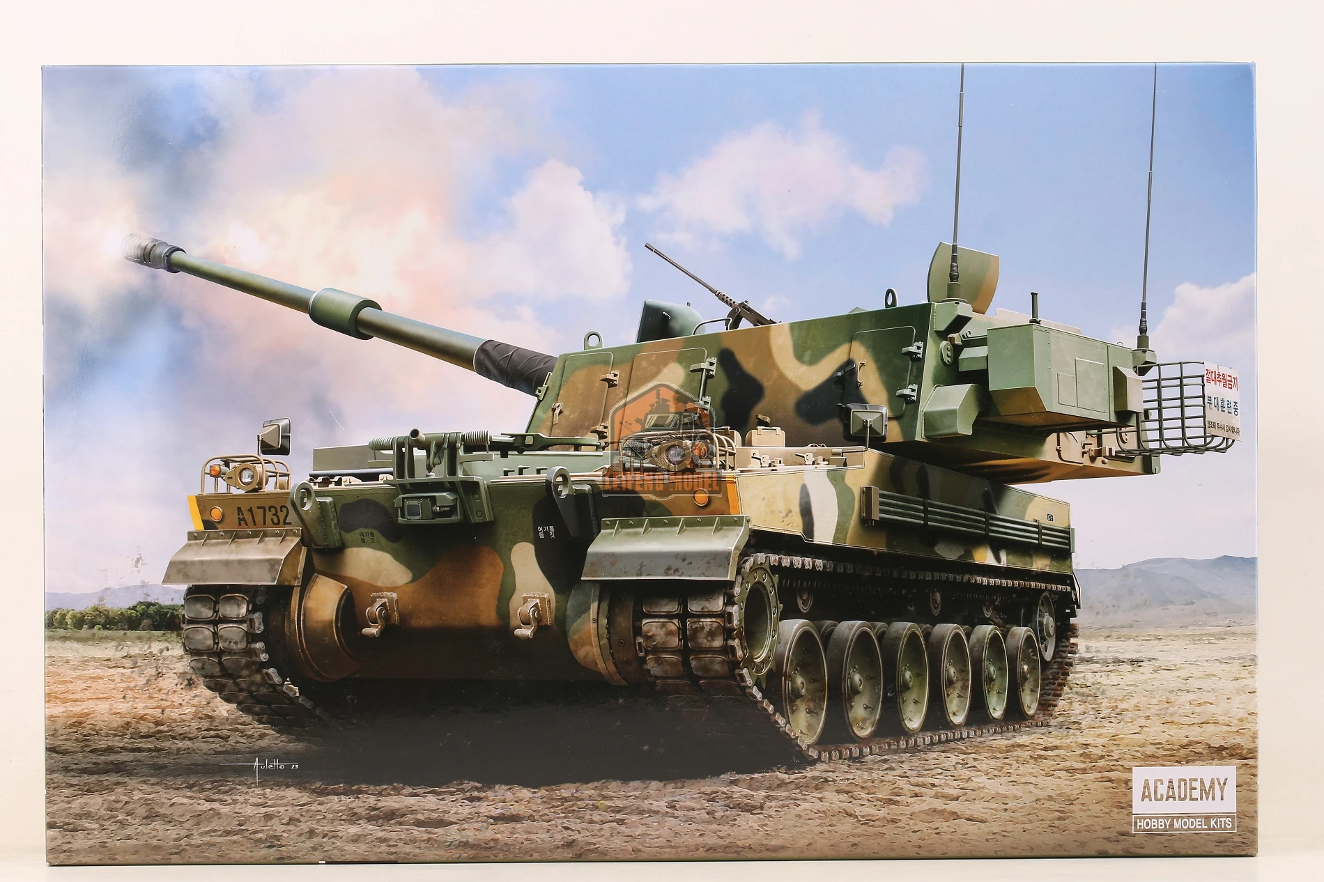 ACADEMY-AC13561-1-35-Scale-ROK-Army-K9A1-155mm-SPH-Model-KitOpens-in-a ...