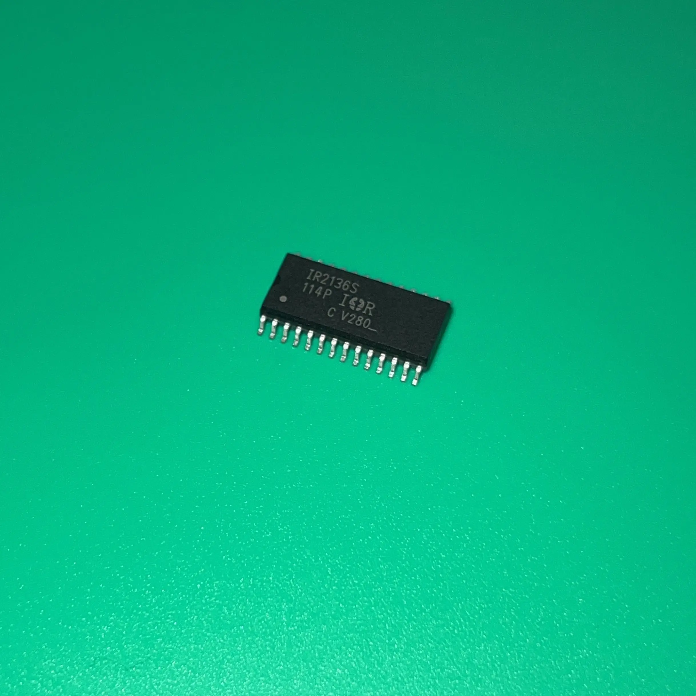 5 개/몫 IR2136S SOP28 IR2136 S IC 드라이버 브리지 3 상 28SOIC IR2136STRPBF IR2136SPBF IR 2136 S 2136 ...