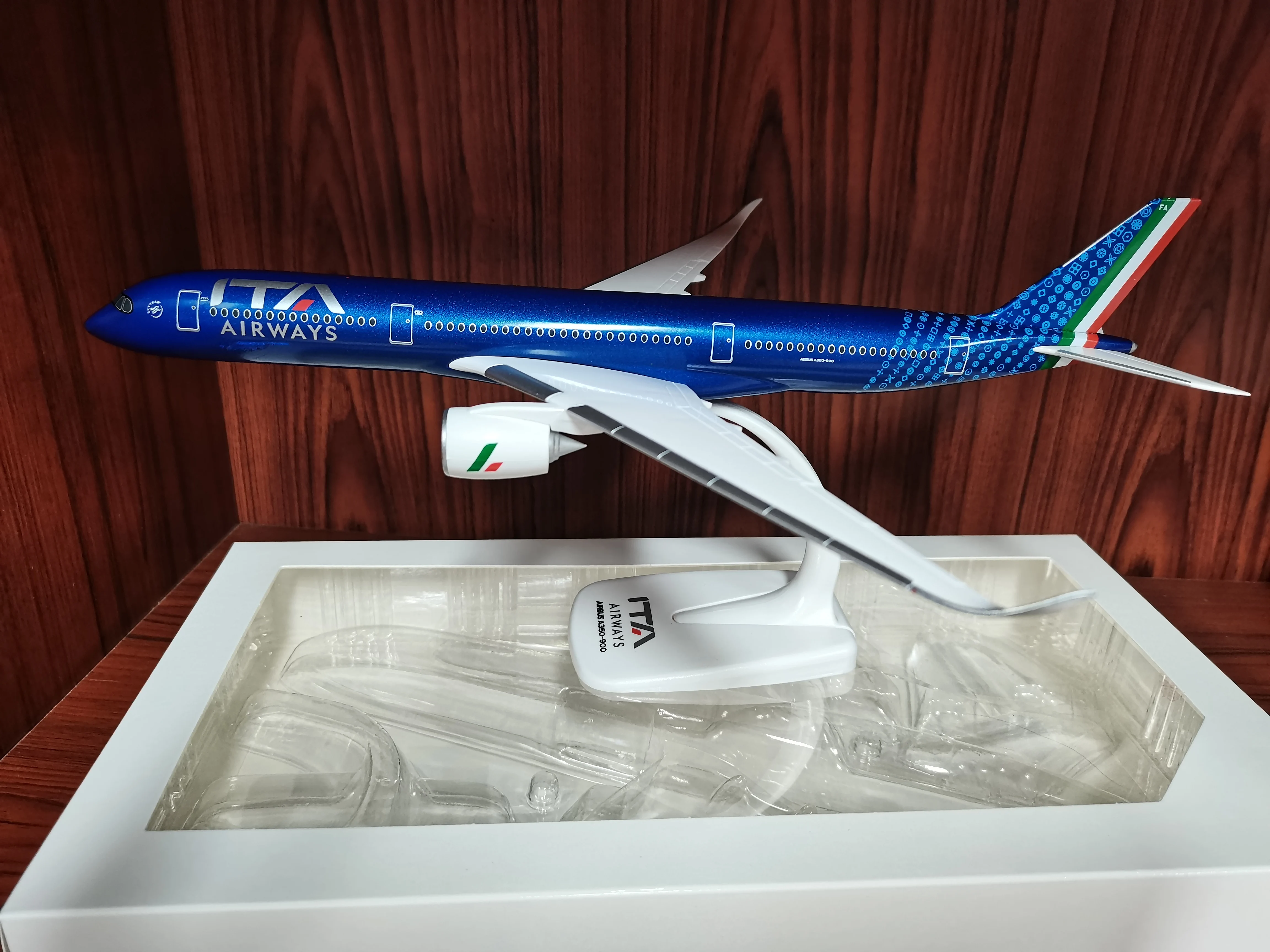 Decorar-avi-n-1-200-para-A350-A350-900-Italia-ITA-Avi-n-de-ensamblaje ...