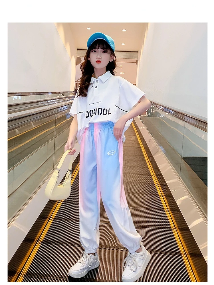 Clothing Styles For Teenage Girls 2022