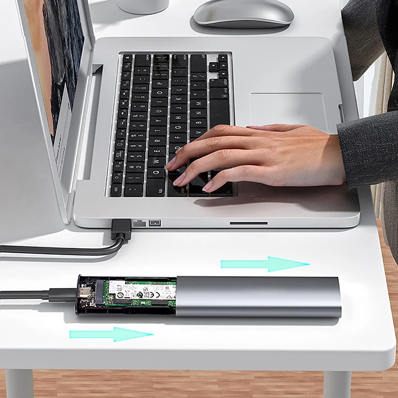 M2-NVMe-SSD-Case-10Gbps-HDD-Box-M-2-NVME-SSD-to-USB-3-1-Enclosure.jpg