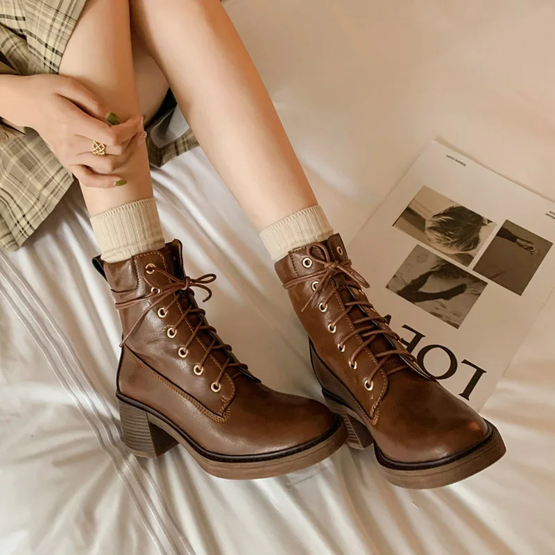 Height Increasing Short Boots Women Autumn New All-match Short Tube ...