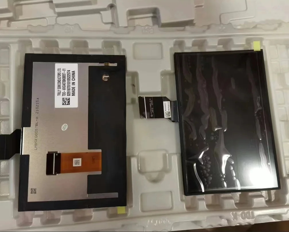 LCD-Display-With-Touch-TRULY-Lcd-Screen-JEEP-TDO-WXGA0700K00057-V1-TDO ...