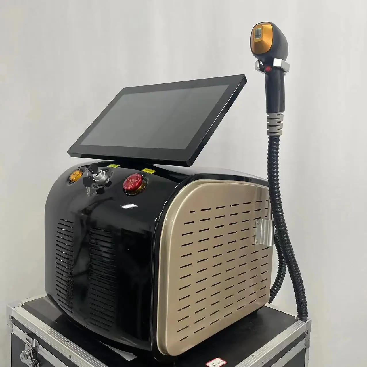 Professional-diode-laser-machine-3-wave-IPL-ice-titanium-body-hair ...