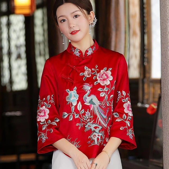 Traditional Female Chinese Clothing