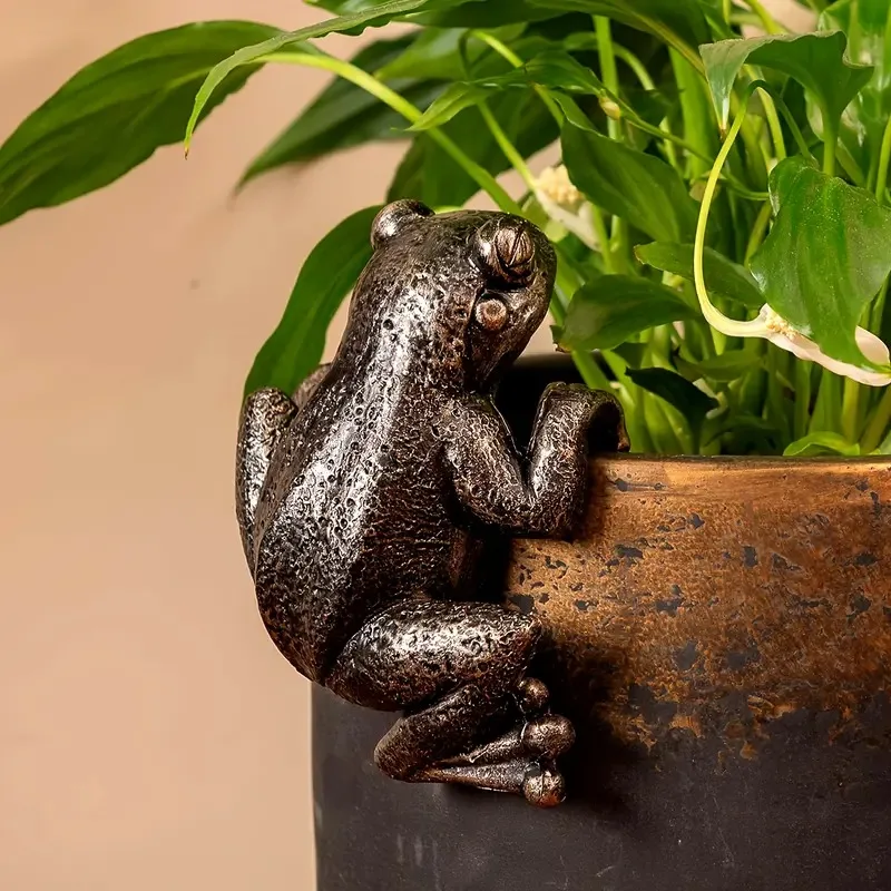 Charming Frog Hooks, Whimsical Garden Decorations, Fun Hanging Flower ...