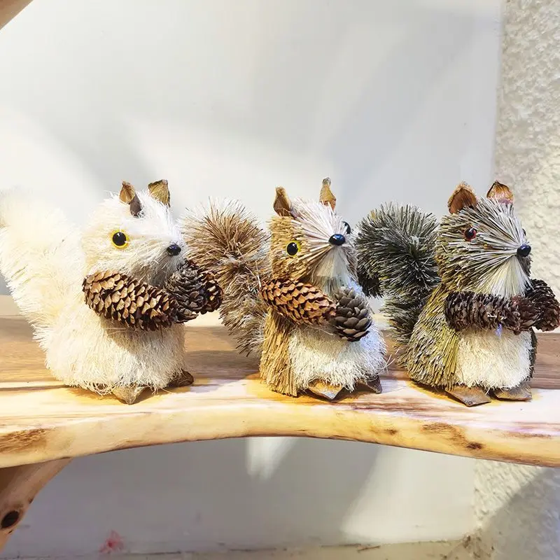 Straw Squirrel Figurine Natural Grass Weave Squirrel Ornament Handmade ...