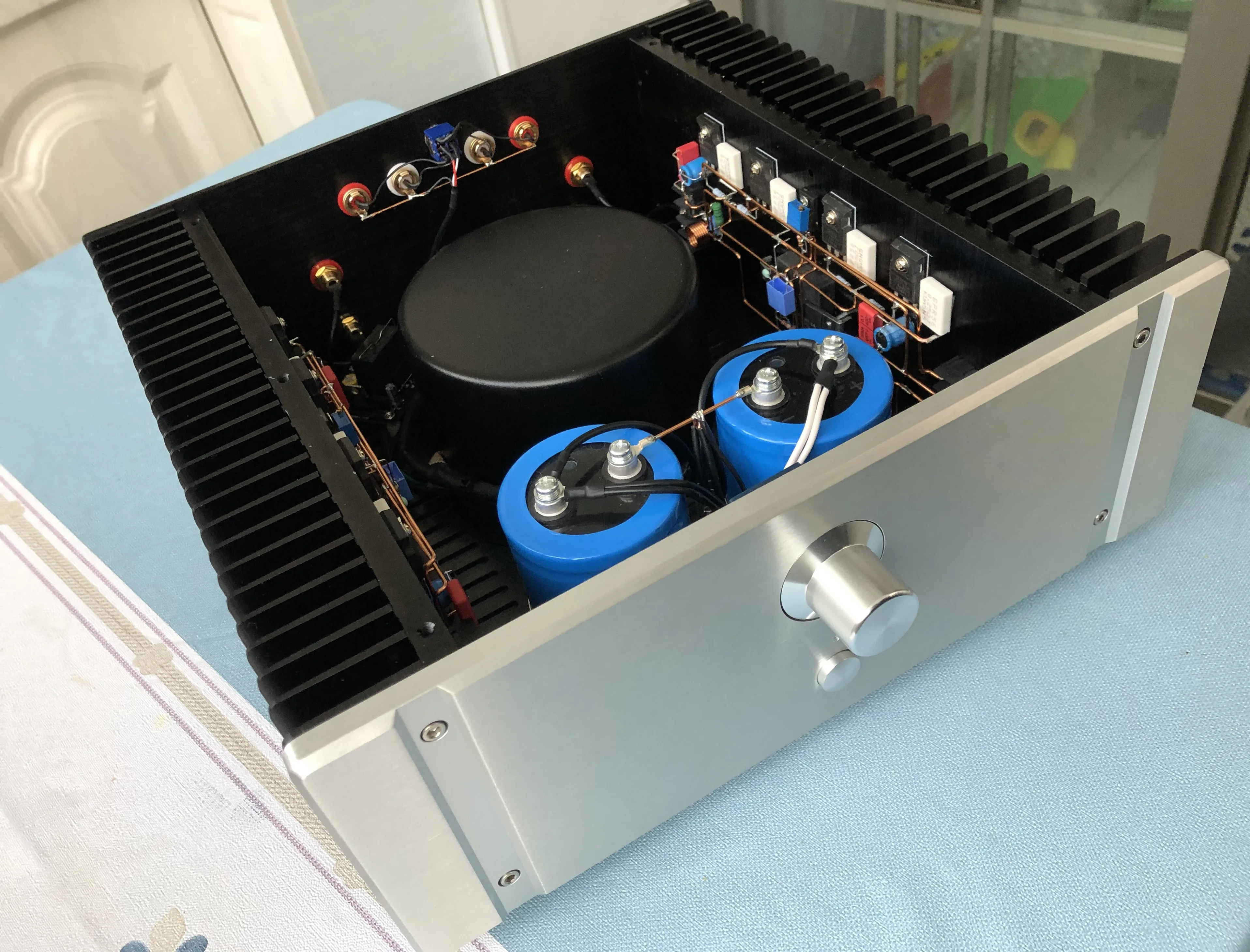 Class-A-and-B-Power-Amplifier-Hand-made-in-A-Shed-STK350-Push-Field-Effect-Tube.jpg