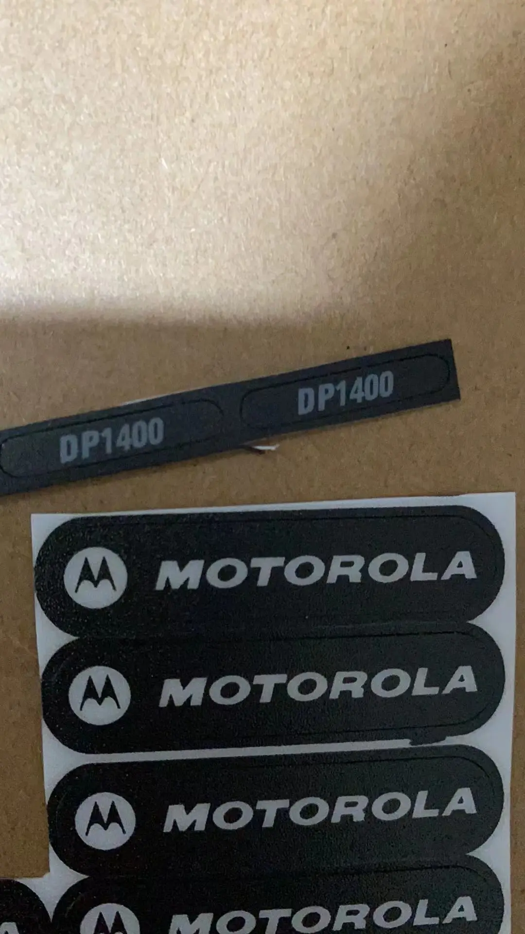 30pcs-M-Logo-sticker-and-DP1400-sticker-for-Motorola-DP1400-radio.jpg