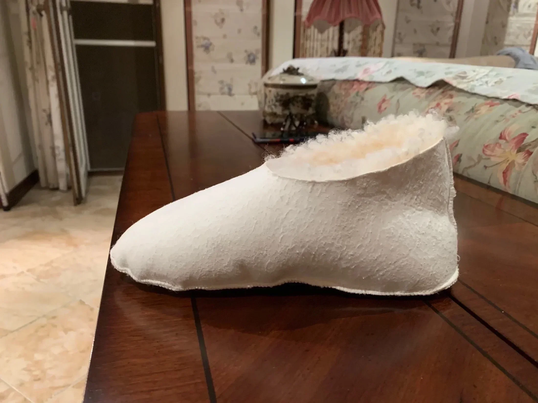 Natural Sheepskin Indoor Slippers Toasty Shoes Barefoot Ergonomic ...