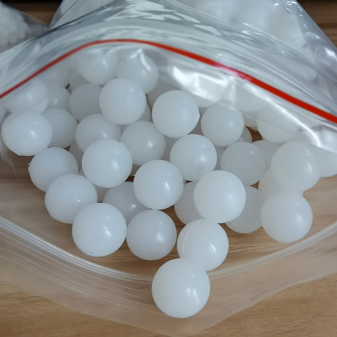 Dia 2/2.5/3/3.5/4/5/5.5/6/6.5-65mm White Round Solid Silicone Ball ...