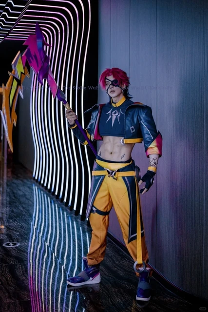Lol Cosplay Man