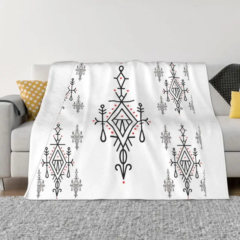 Berber Flag With YAZ Amazigh Symbol Tamazight People Blanket Couch ...