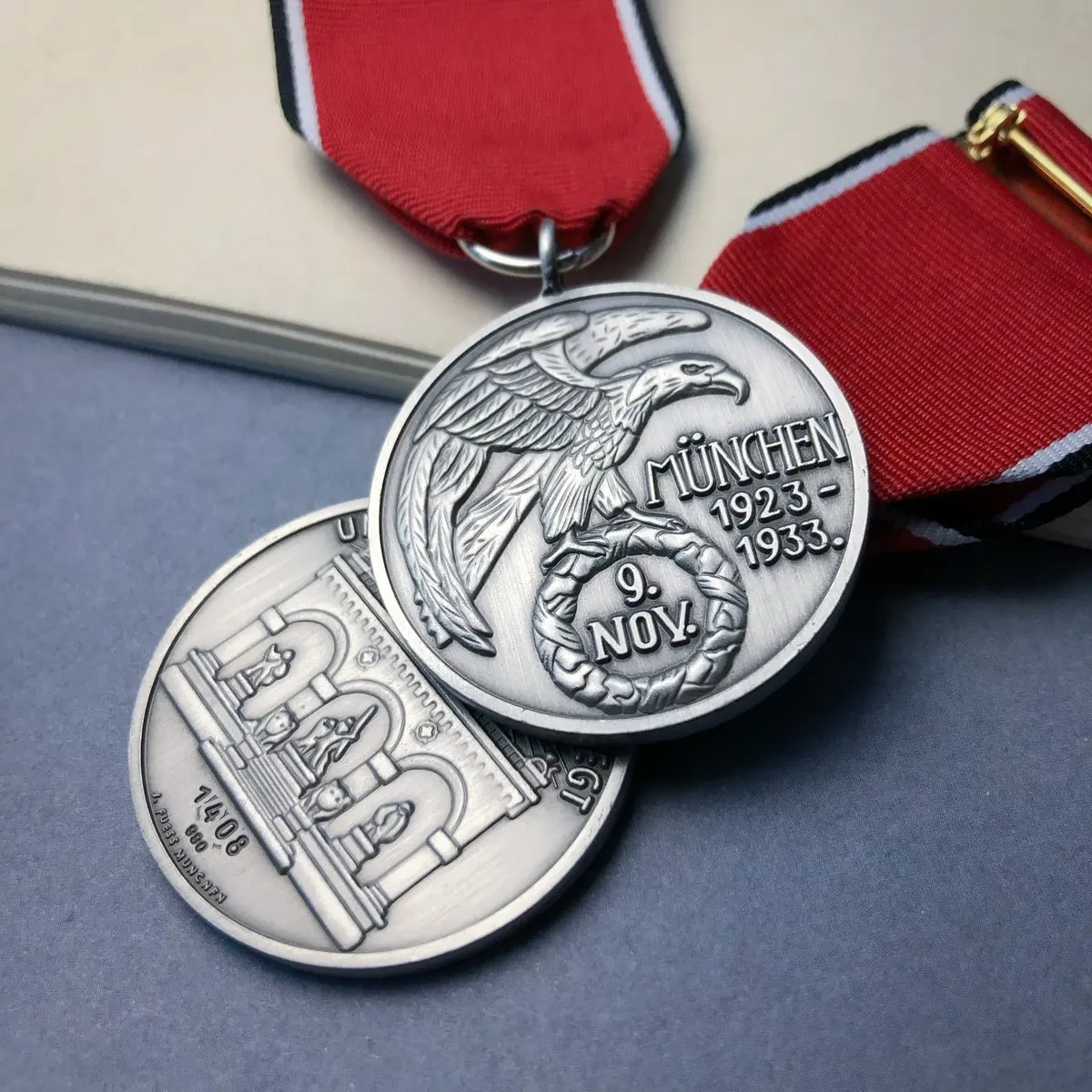 Medalla-Conmemorativa-de-Metal-de-guila-alemana-Comercio-Exterior-sangre-NOV.jpg