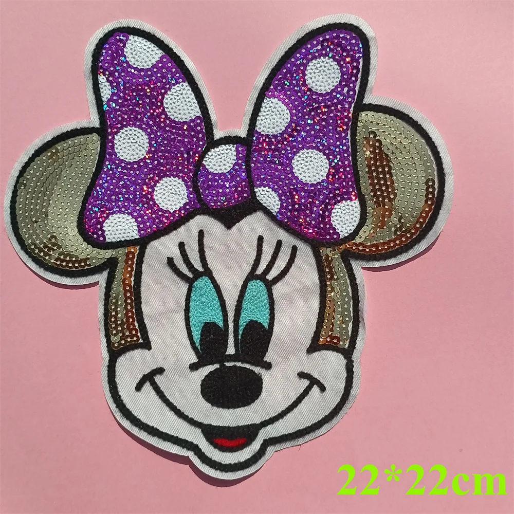 Minnie Mouse Face With Pink Bow