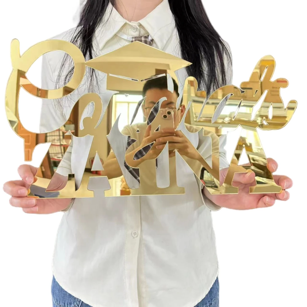 Gl-ckw-nsche-Absolventen-Logo-Abschluss-Hintergrund-Klasse-von-2024 ...