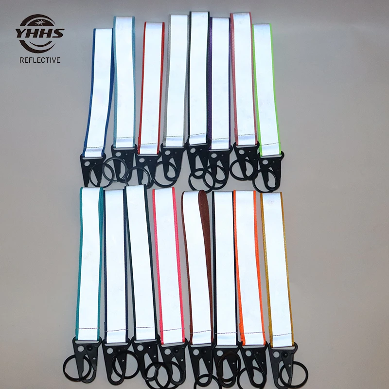 High-Visibility-Keyring-Colored-Reflective-Keychains-Cycling-Gear-For ...