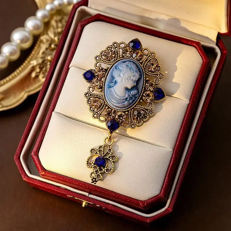 Retro Palace Style Medieval Beauty Head Brooch Exquisite Hollow Out ...