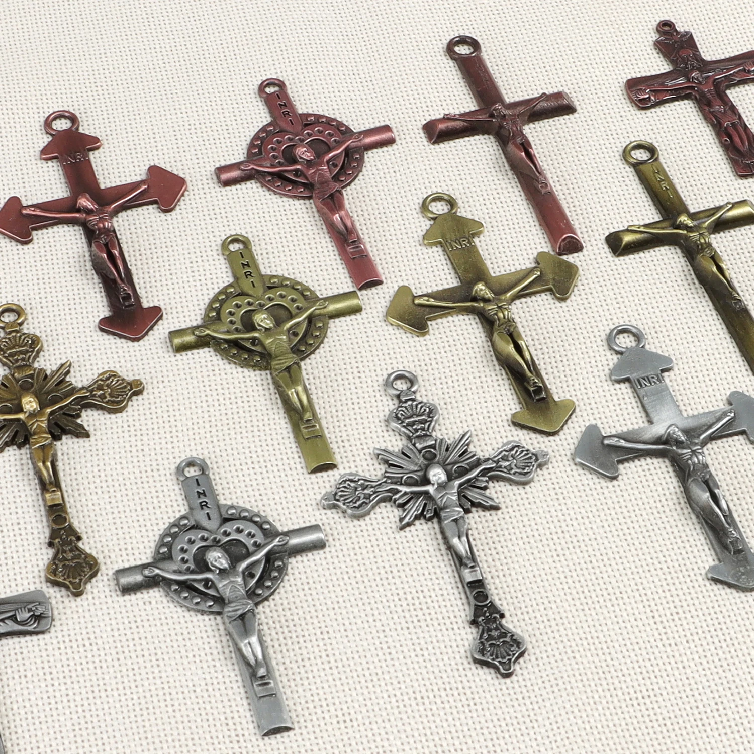 10pcs-Vintage-Baroque-Christian-Cross-Jesus-Pendant-Necklace-Women ...