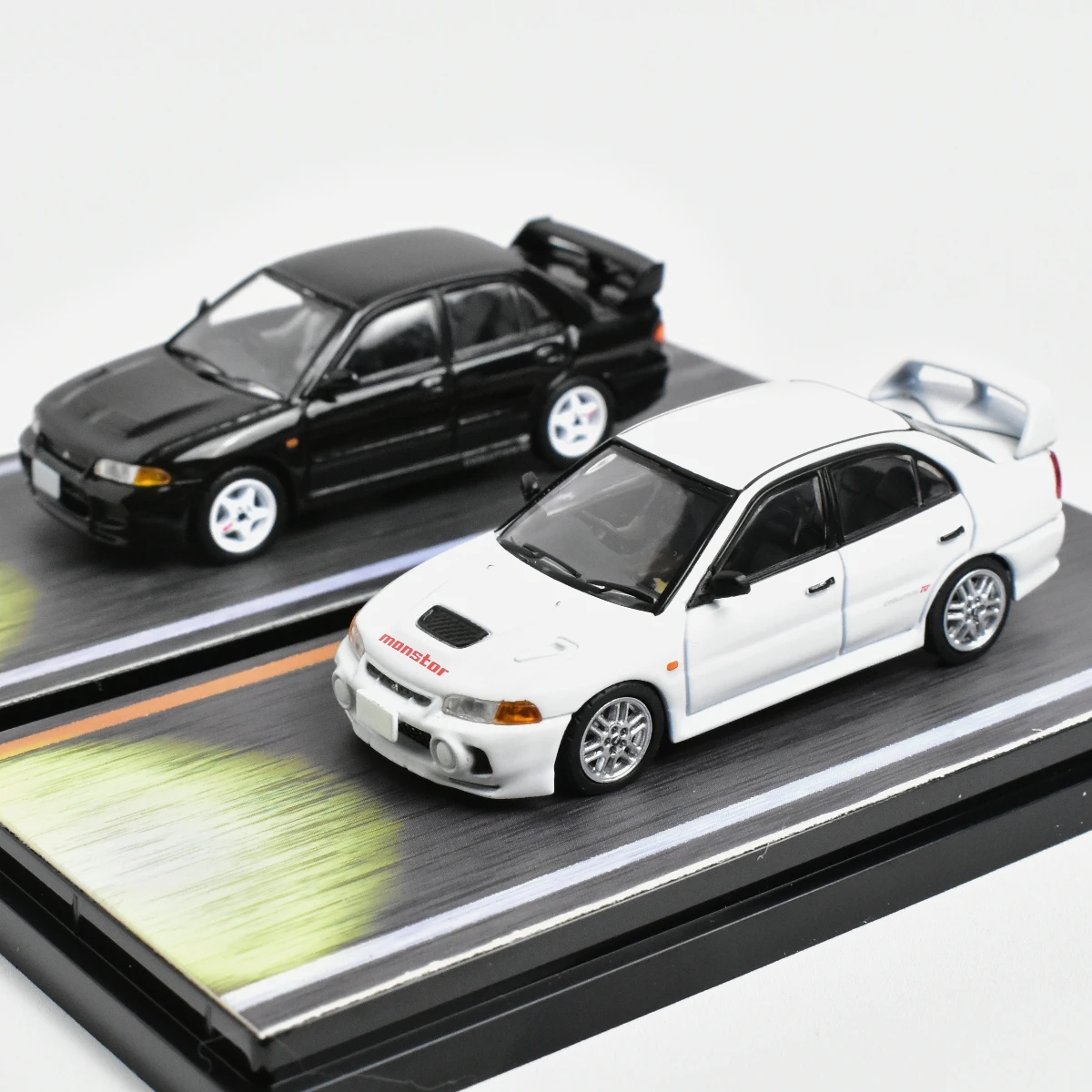 Hobby-Japan-1-64-InitialD-EVO3-EVO4-Diecast-Model-Car.jpg