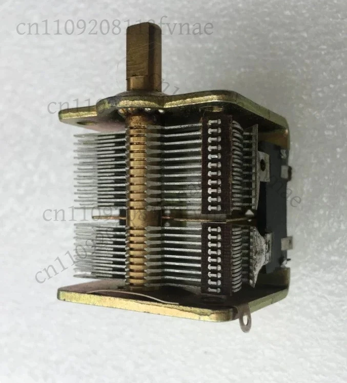 Condensador Variable de Aire: Conexión Doble de Capacitancia ...