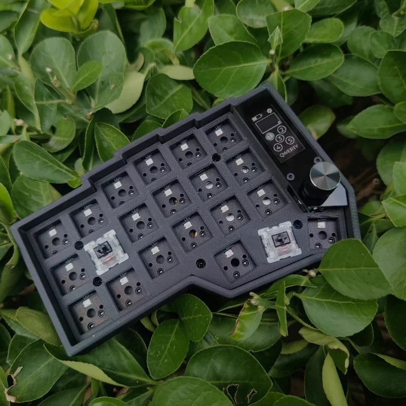 Corne-Wireless-Split-Keyboard-Kit-Customized-with-Sreen-Hot-Swap ...