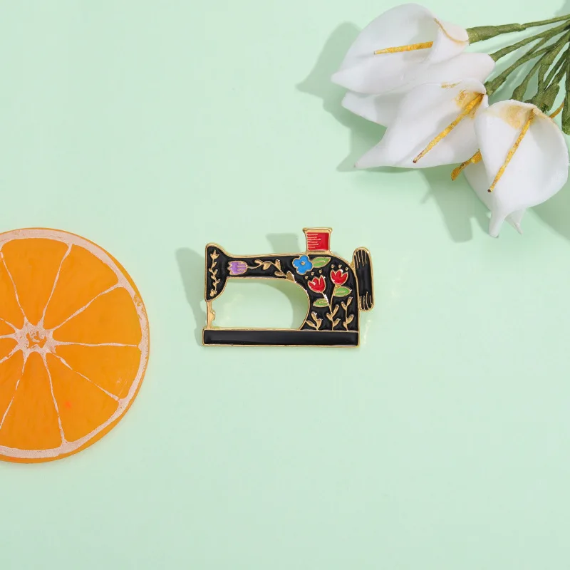 Creative-Sewing-Machine-Design-For-The-Clothing-Department-Metal-Enamel ...