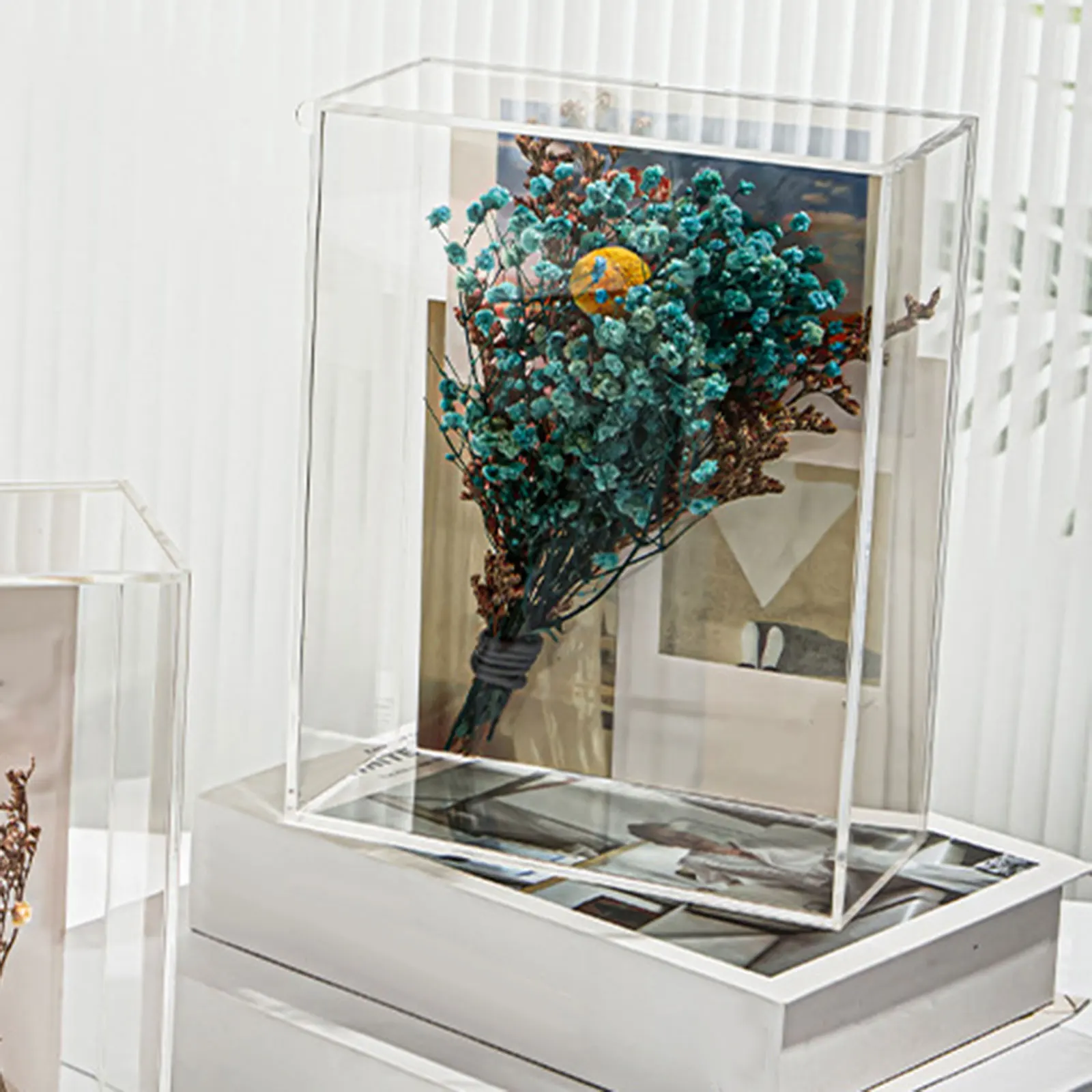Art Display Cases With Lights