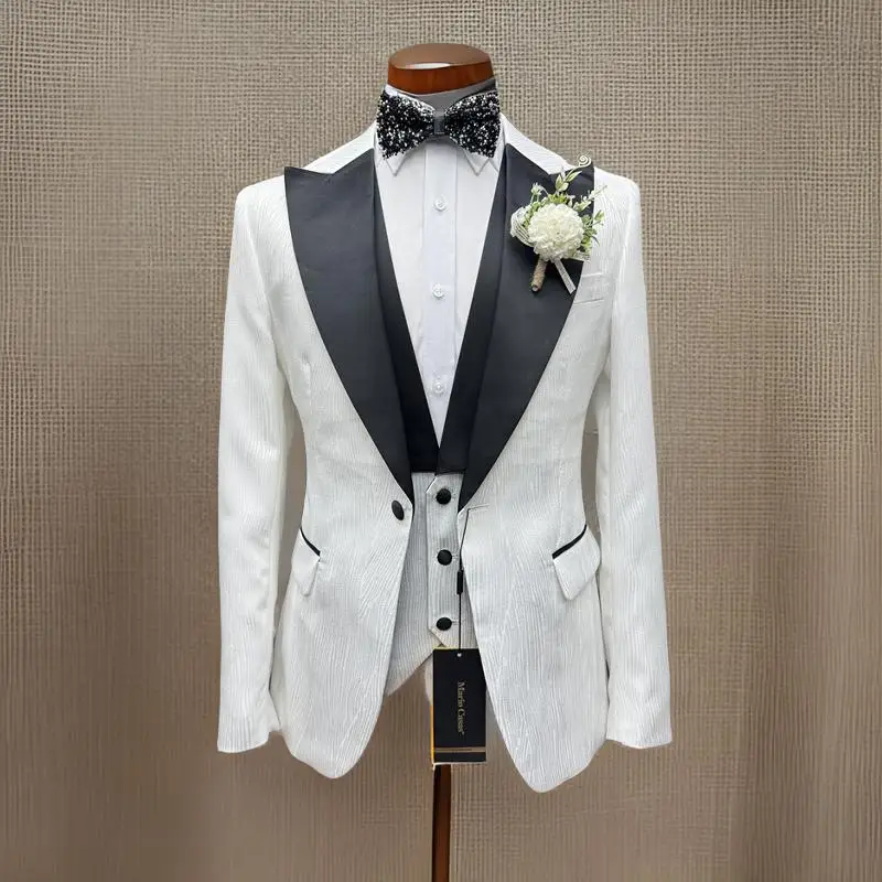 Tuxedo Suit Colour for Men: The Right Shade for Your Big Day