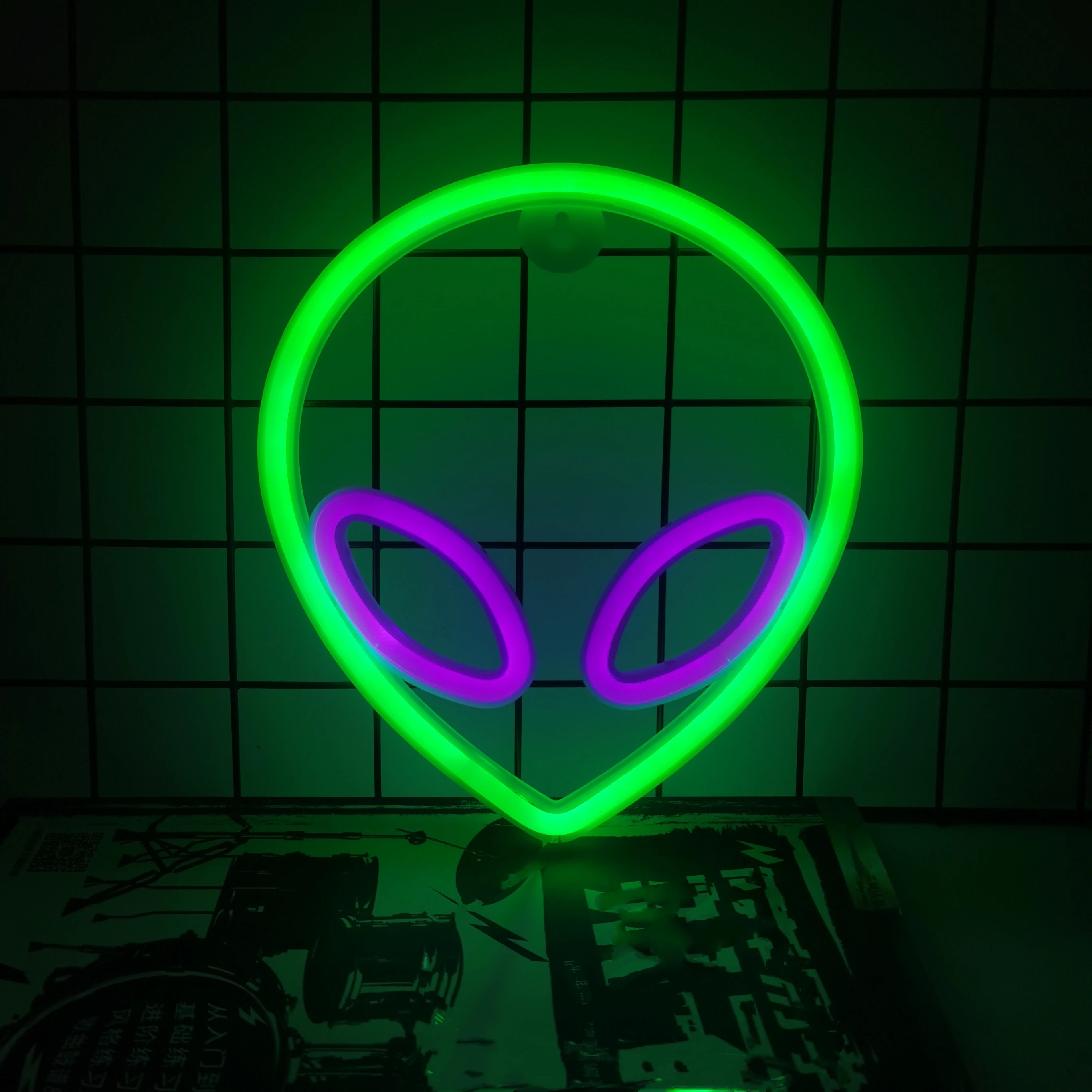 Cool-alien-LED-neon-lights-USB-battery-powered-bedroom-birthday-gift ...