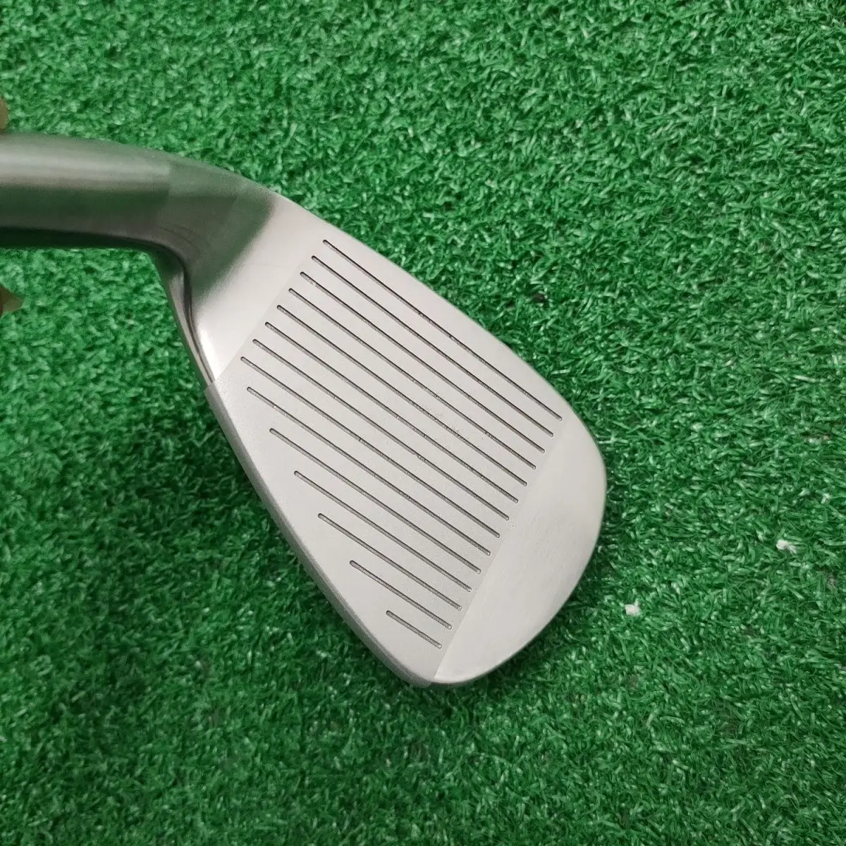 Golf-clubs-P770-irons-men-s-set-long-distance-forged-hollow-knife-back ...