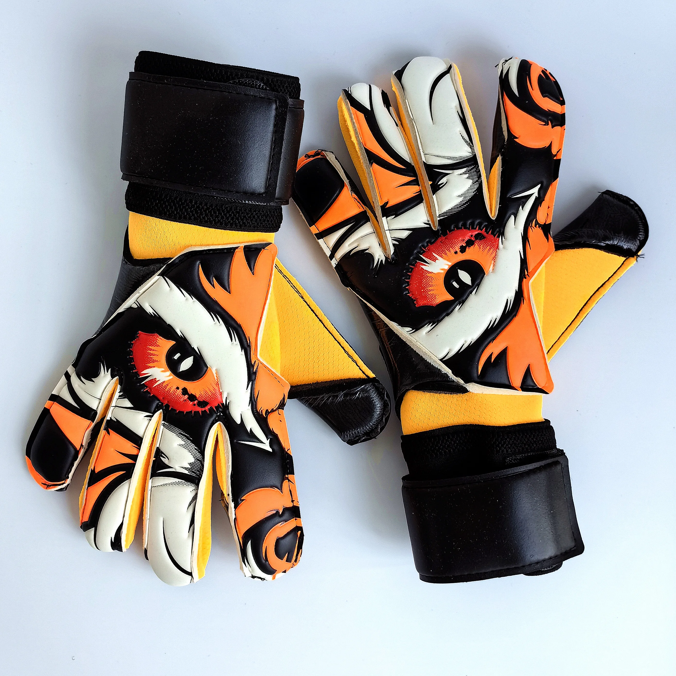 Soccer-goalkeeper-gloves-VG3-style-inner-seam-cut-for-anti-slip-and ...