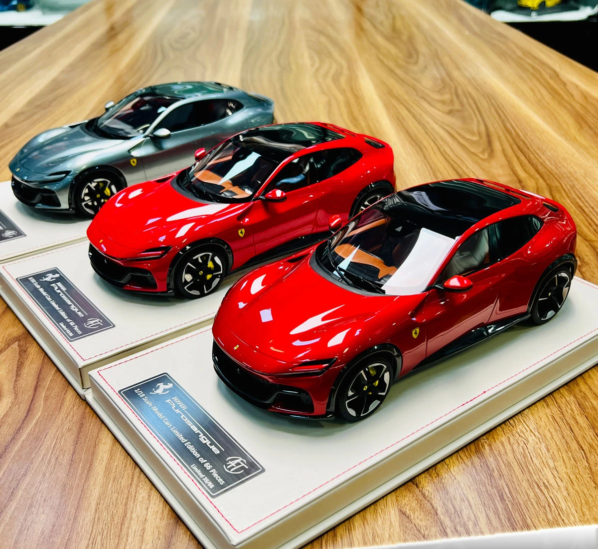 AT-1-18-Ferrari-FUV-Purosangue-Resin-Limited-Edition-Car-Model ...