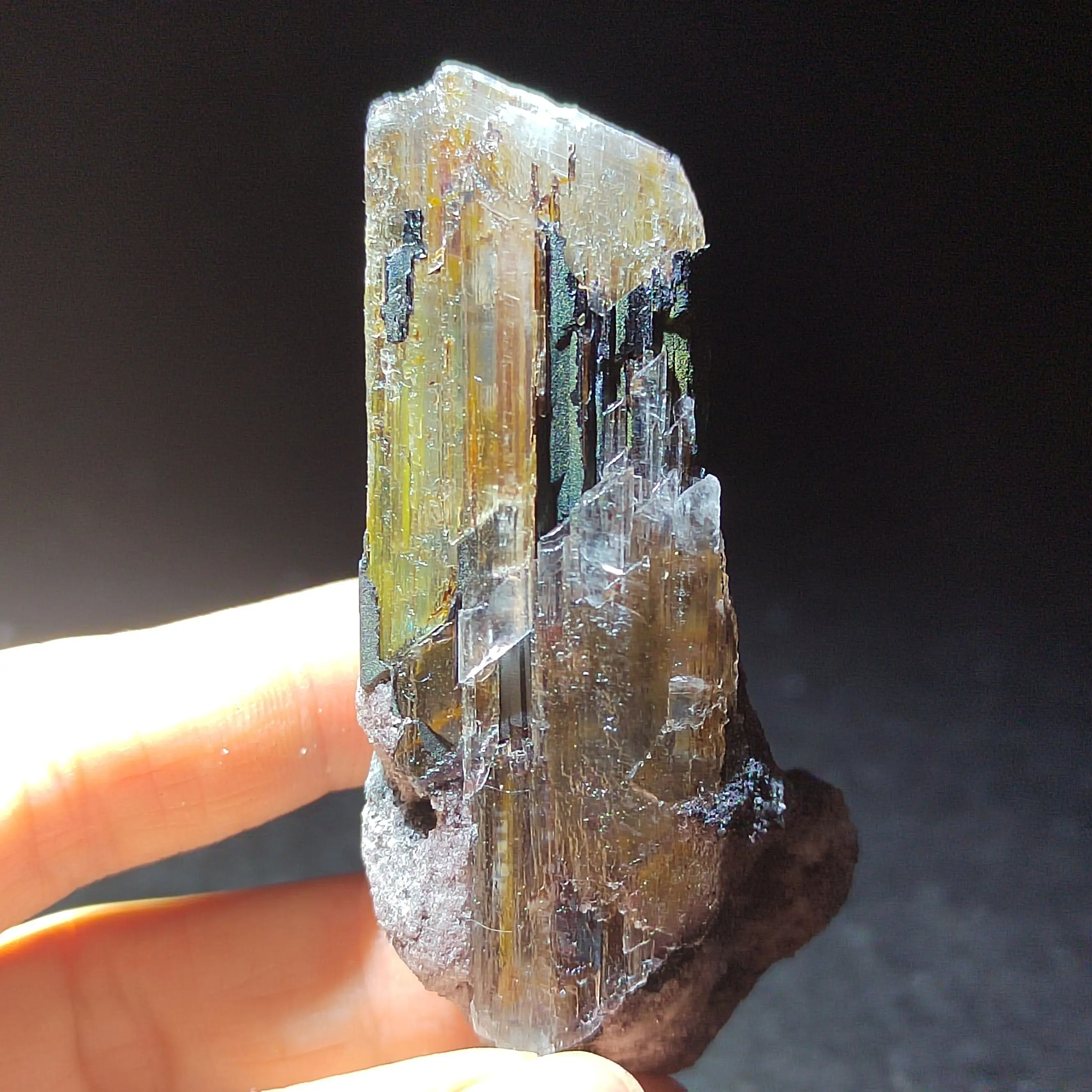 54gNatural-gypsum-crystal-wrapped-Huiti-fluoride-aluminum-gypsum ...