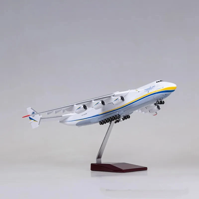 Avi-n-de-transporte-Antonov-AN-1-200-a-escala-225-modelo-de-avi-n ...