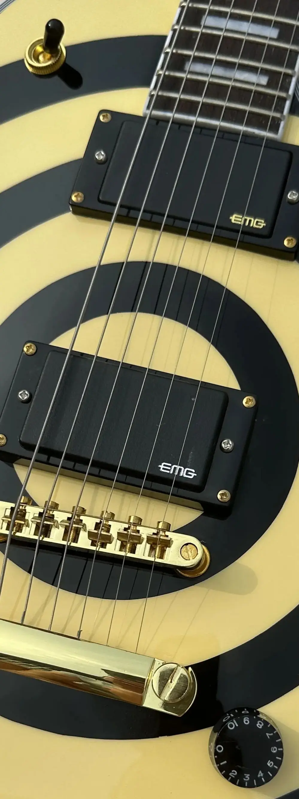 Customized-electric-guitar-classic-black-and-yellow-Zack-EMG-pickup-in ...