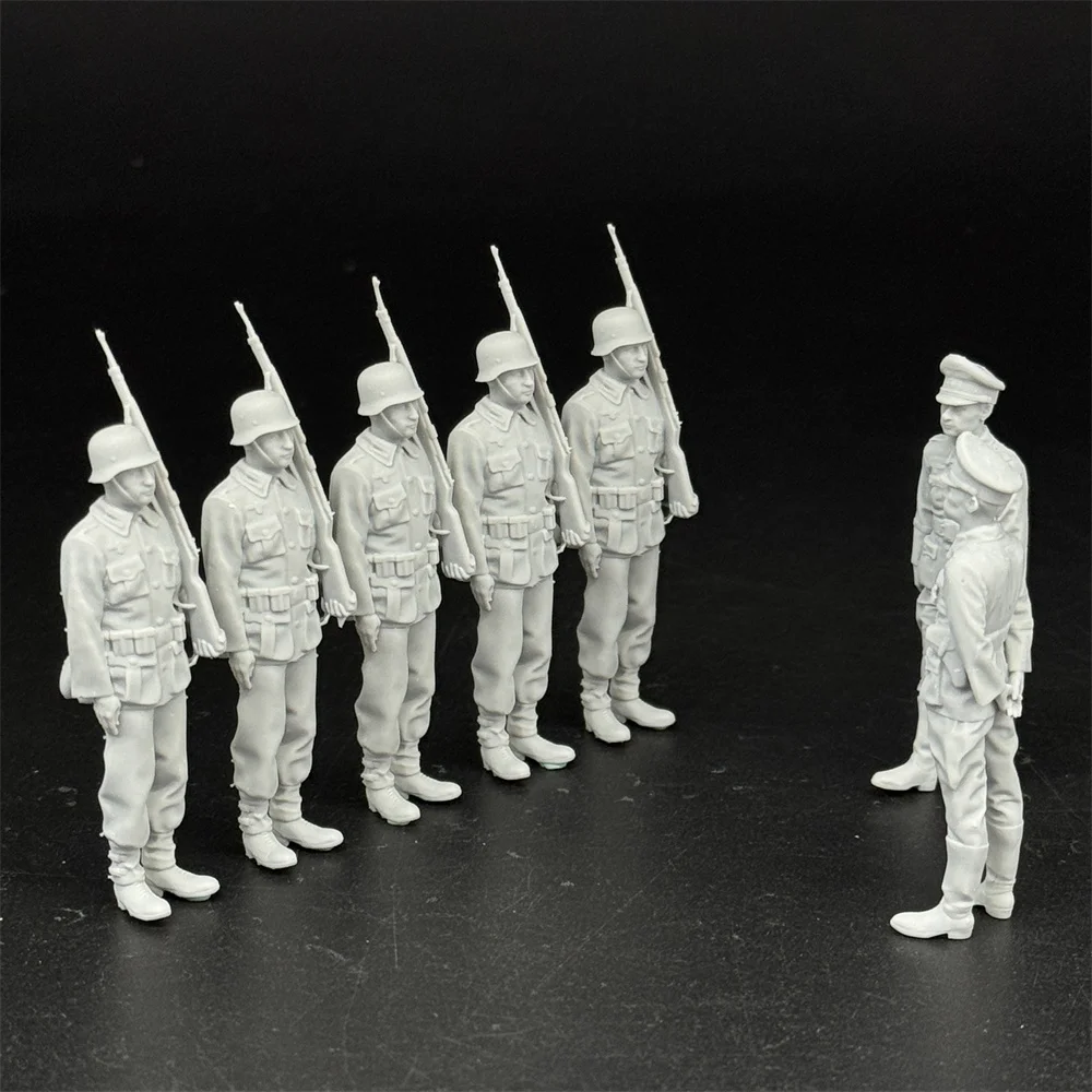 1/35 Scale German Officers inspected the Soldiers 7 Figures Resin Model ...