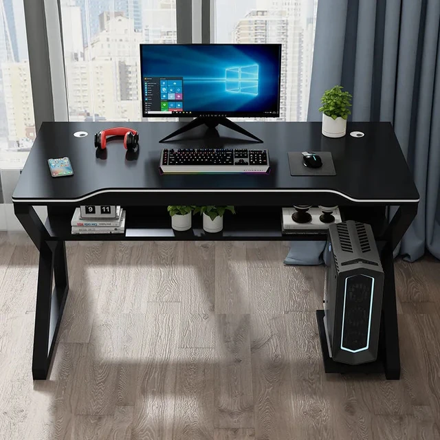 Simple Gaming Computer Desk