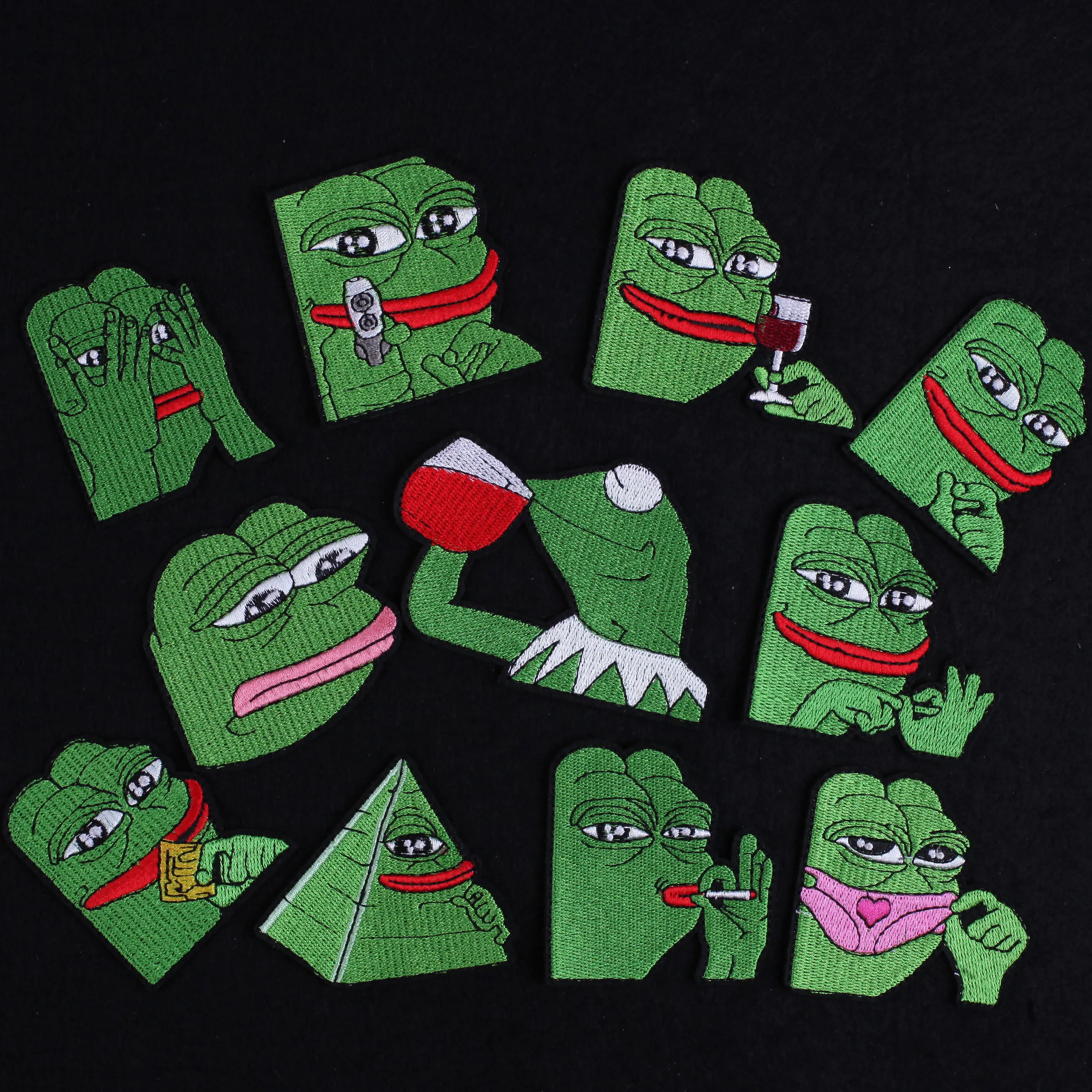 Iron-on-Cute-Frog-Patches-on-Clothes-Backpack-Cartoon-Pepe-The-Frog ...