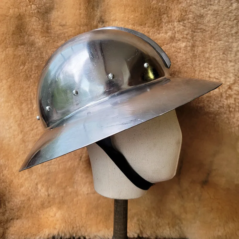 Medieval-European-knights-armor-soldiers-dome-pot-helmets-soldier ...