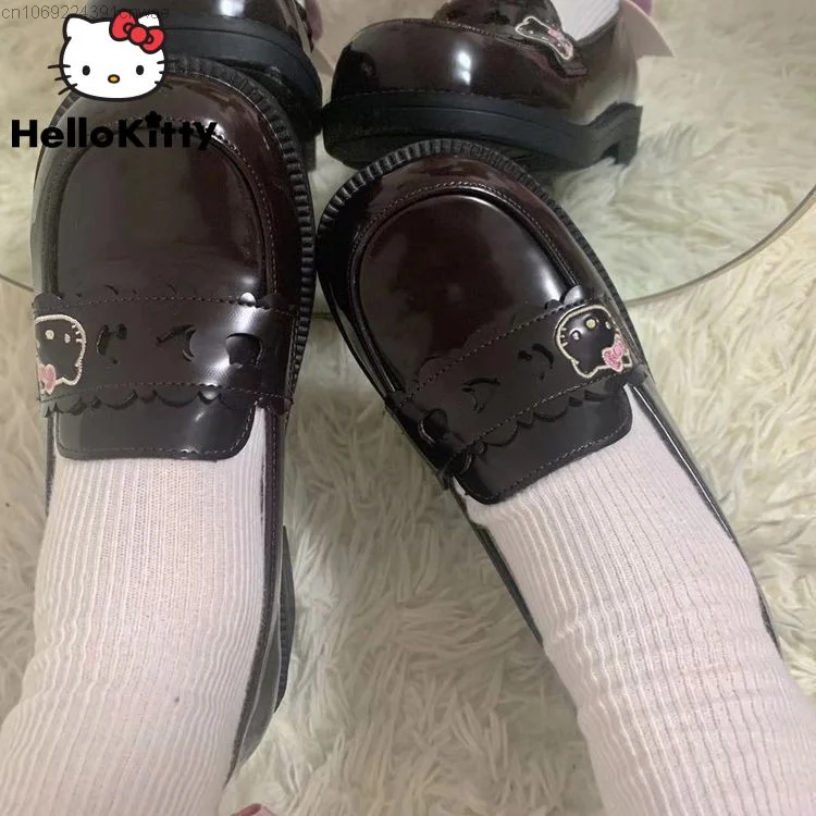 Sanrio-zapatos-de-uniforme-de-Hello-Kitty-para-mujer-calzado-atl-tico-de-Pu-con-punta.jpg