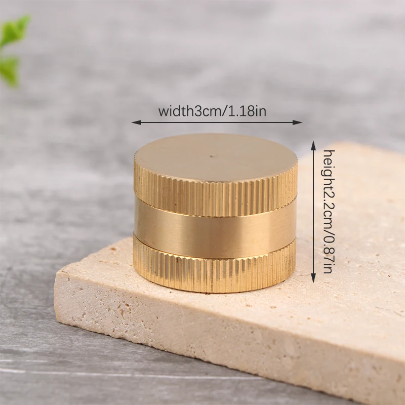 Magic-Coin-Dynamic-Coins-Self-Working-Moving-Traveling-Close-Up-Magic ...