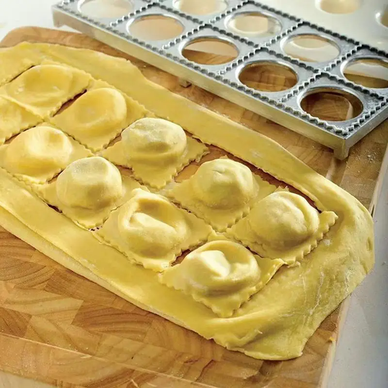 Ravioli Mold Extra Large Square Ravioli Tray Press With 12 Cavities ...